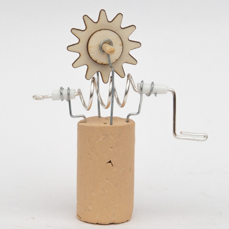 Worm Gear Junk Automata – Rob Ives