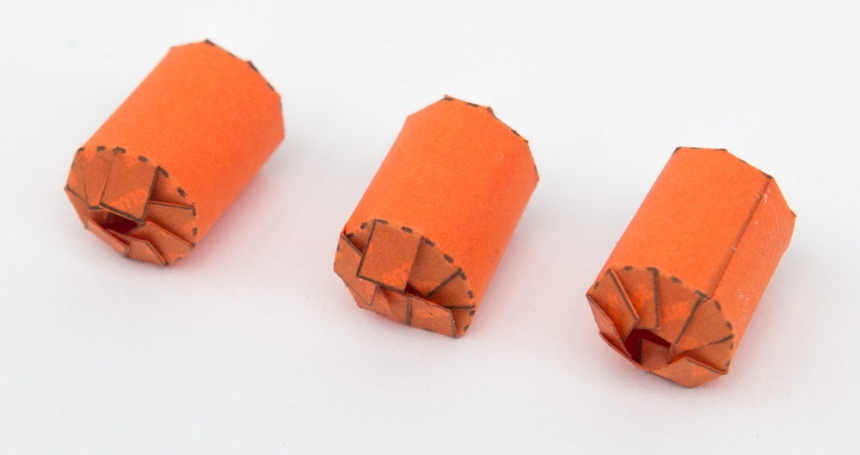 Poseable Paper Arm – Rob Ives