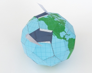 Earth Globe mk2 – Rob Ives