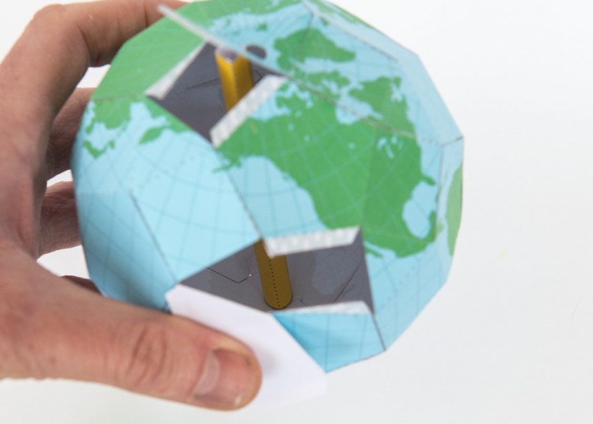 Earth Globe mk2 – Rob Ives