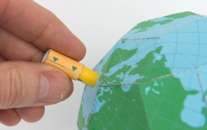 Earth Globe mk2 – Rob Ives