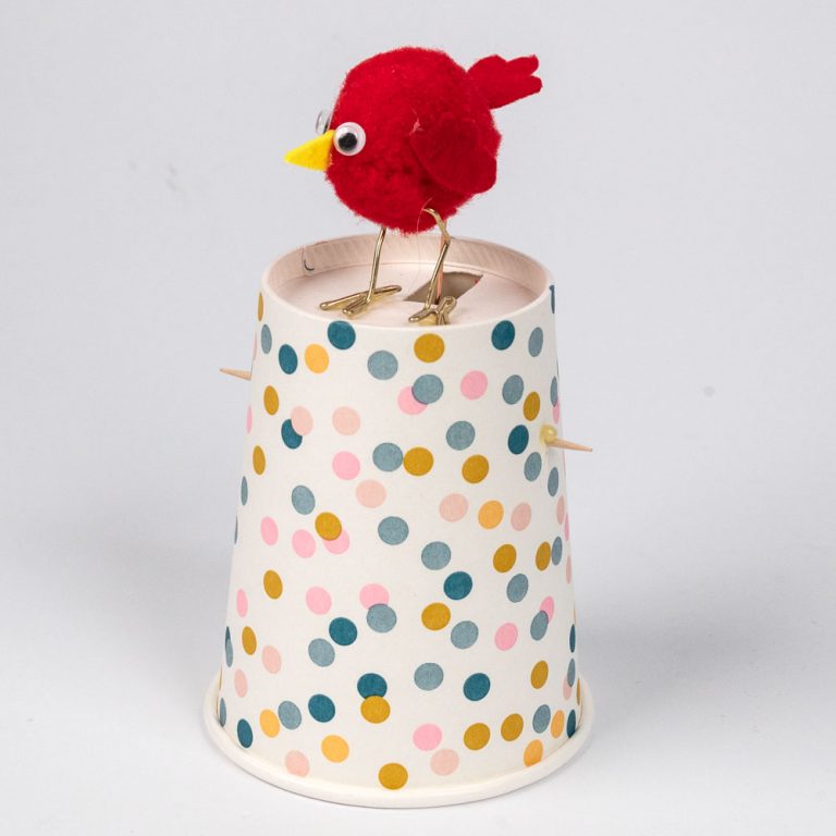 Pom Pom Pendulum Bird – Rob Ives